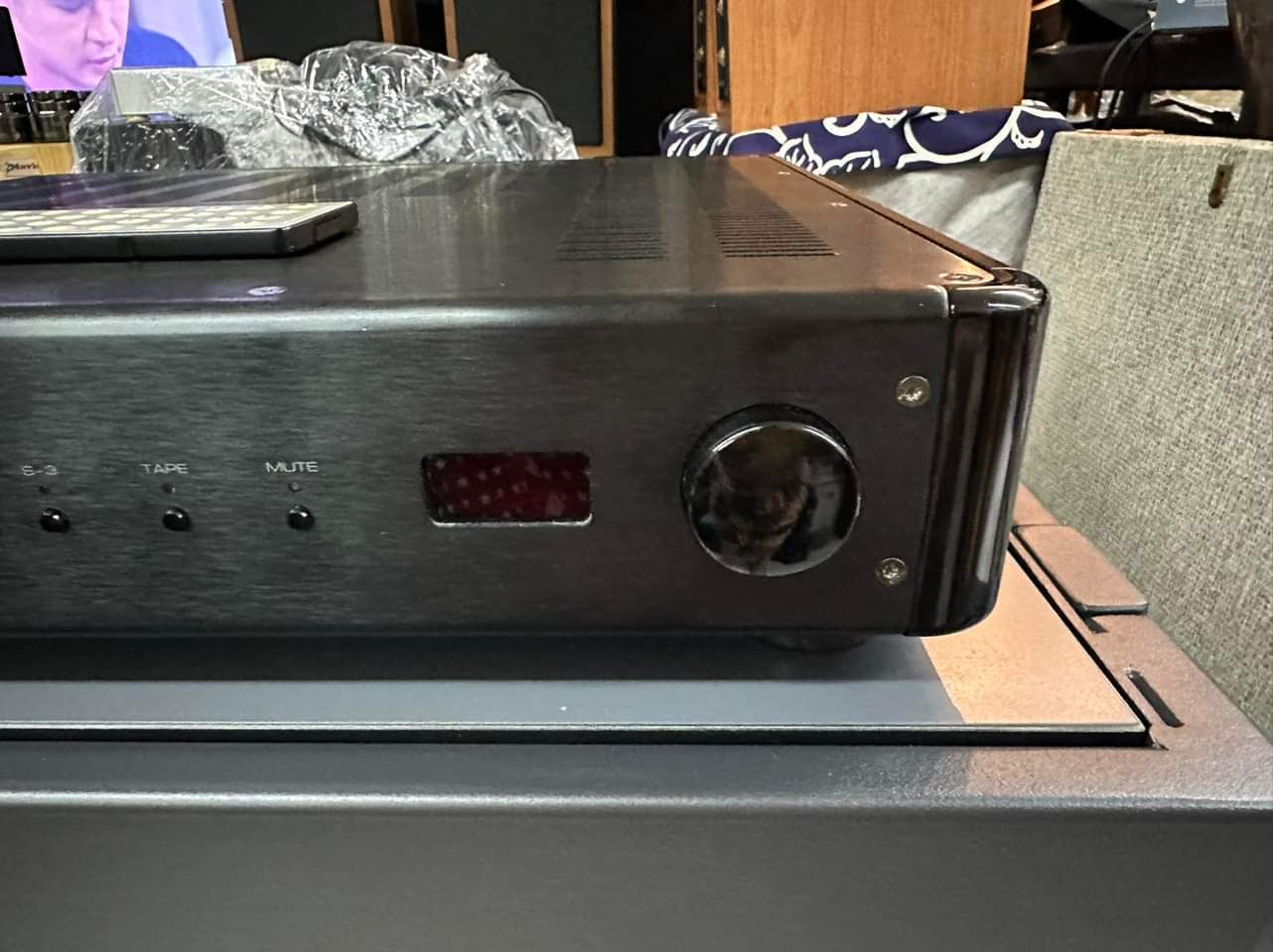 หนุ่ม ไฮ-ไฟ : แหล่งซื้อ-ขายเครื่องเสียงมือสอง