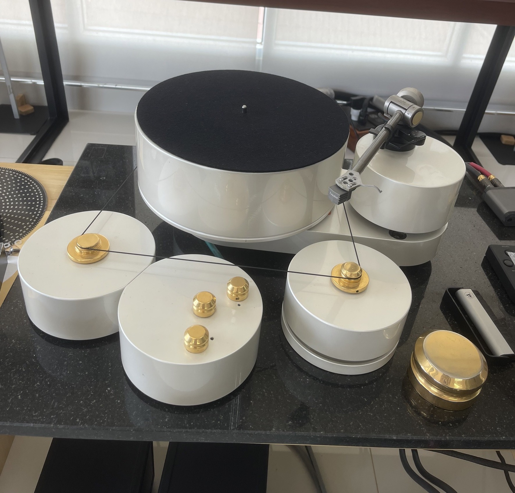 หนุ่ม ไฮ-ไฟ : แหล่งซื้อ-ขายเครื่องเสียงมือสอง