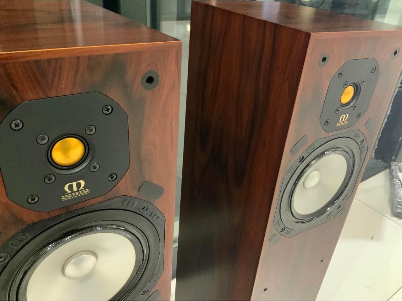 หนุ่ม ไฮ-ไฟ : แหล่งซื้อ-ขายเครื่องเสียงมือสอง